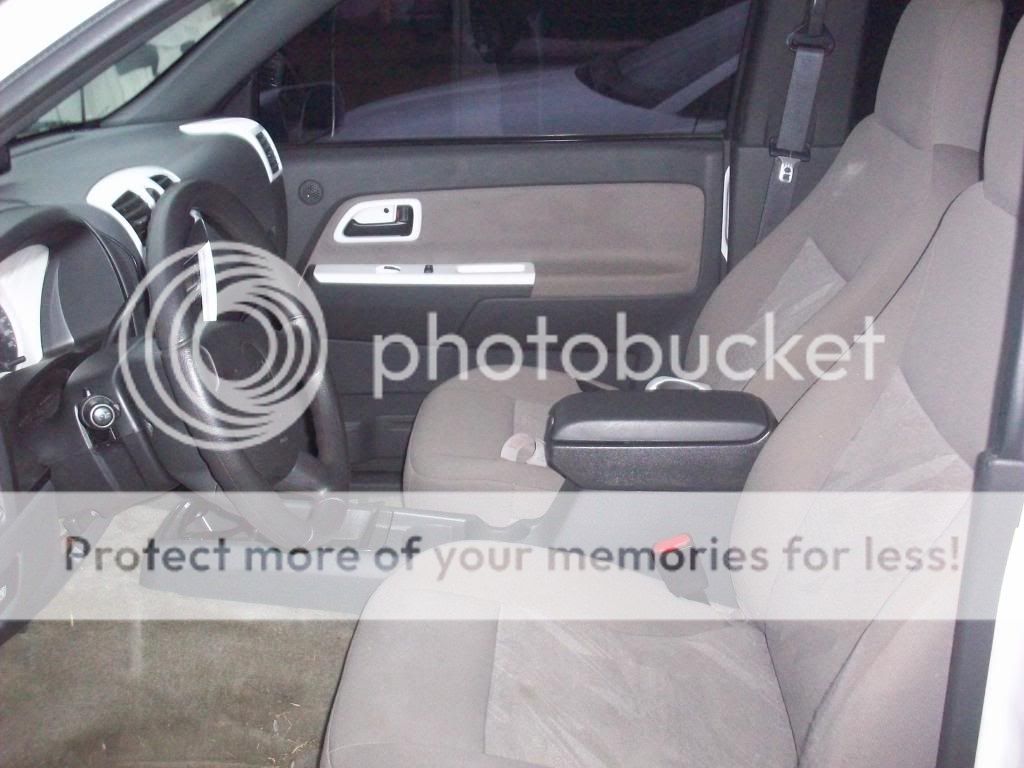 For Sale: factory console | Chevy Colorado & GMC Canyon